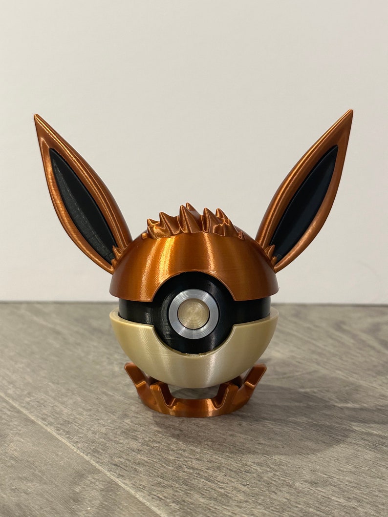 Eevee Pokeball Display Ball | 3D Printed Pokemon Gift, Gamer Desk Decor ...