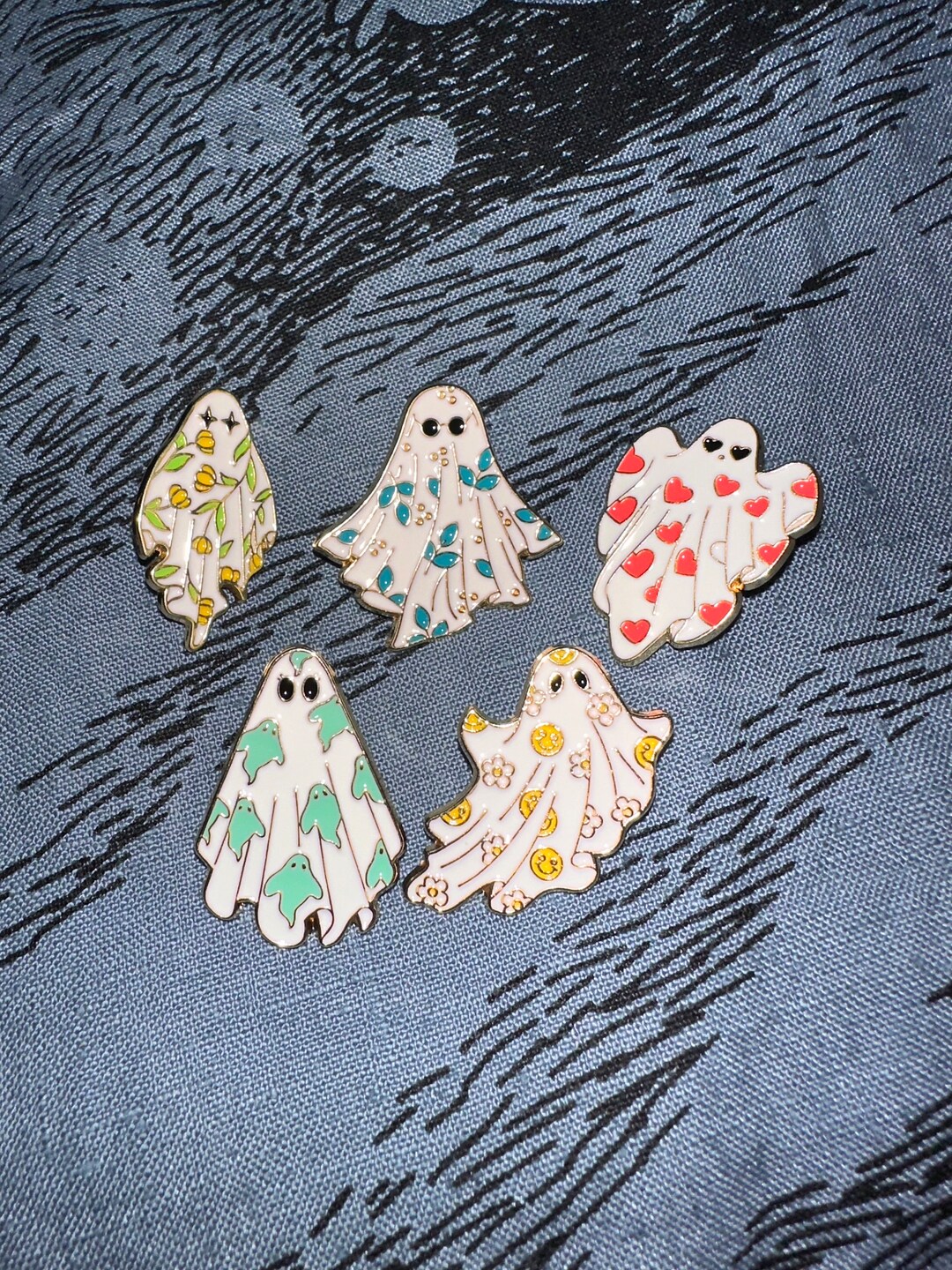 Cute Ghost Enamel Pins, Ghost Spooky Ghost Brooches, Lapel Badges ...