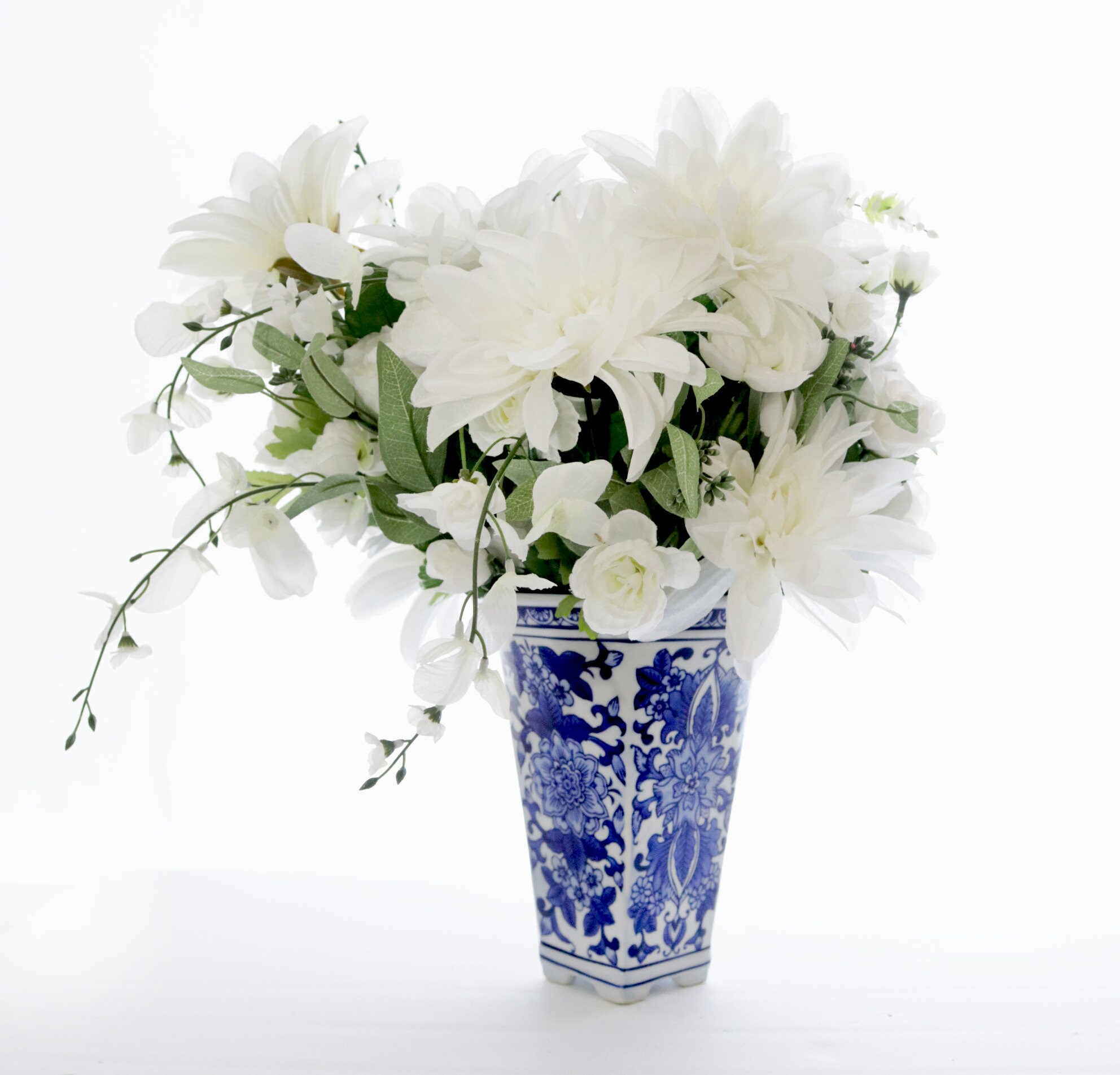 Blue and White Vase Floral Arrangement Modern Chinoiserie Arrangement ...