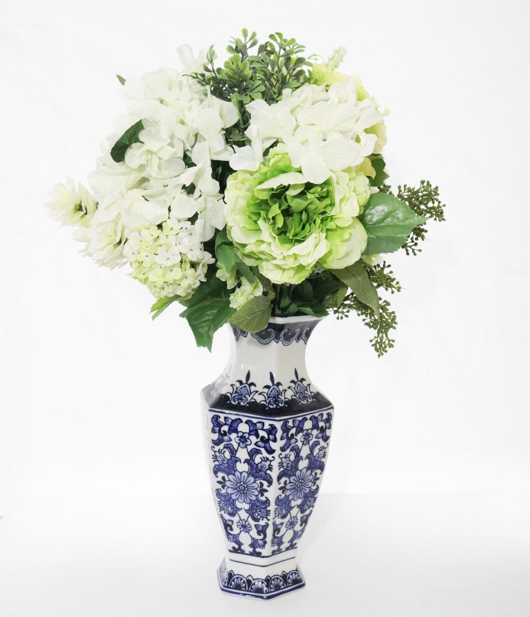 Blue and White Vase Floral Arrangement Modern Chinoiserie Arrangement ...