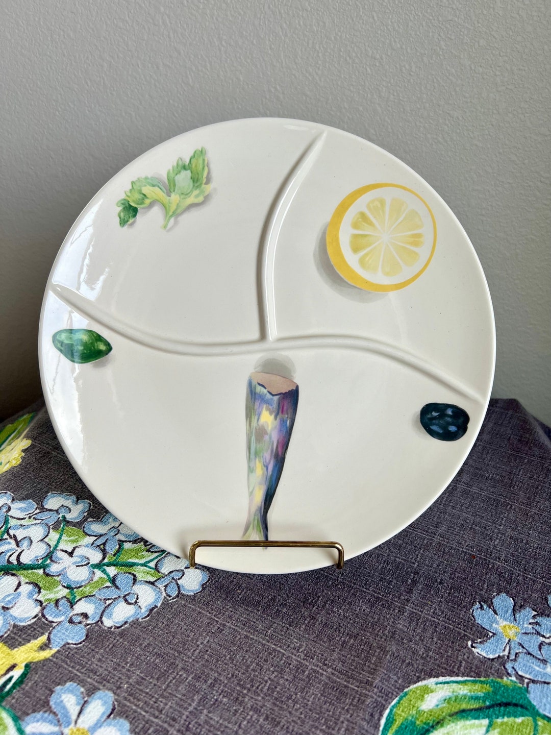 Set of 7 Vintage Divided Plates 1950s - Etsy