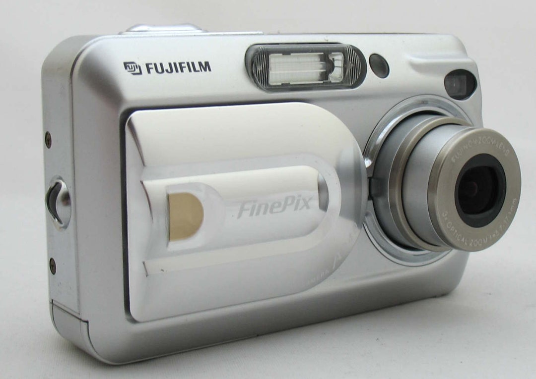 Fuji Finepix A340 Vintage Y2K Digital Compact Camera 4MP 3x Optical ...