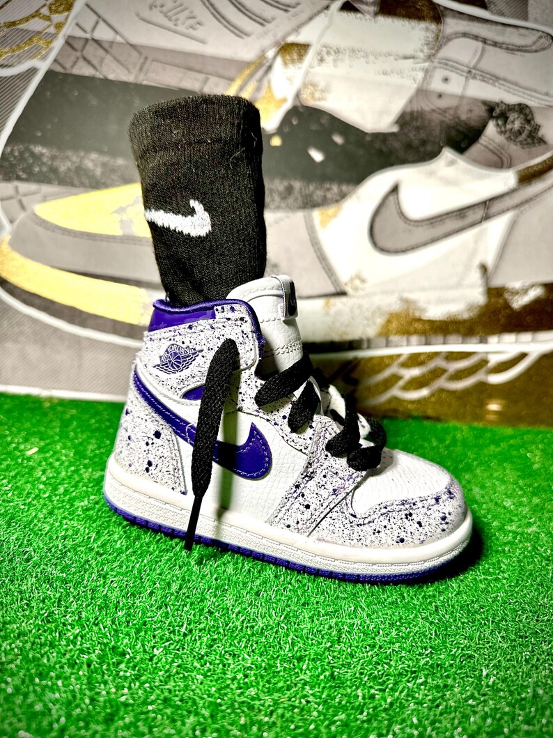 Custom Jordan Drip Putter Cover | White and Purple Golf Accessories ...