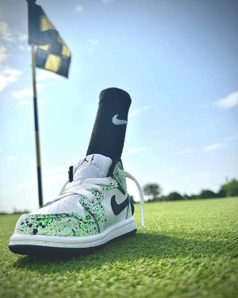 Custom Jordan Drip Putter Cover White, Lime, and Black Golf Accessories ...
