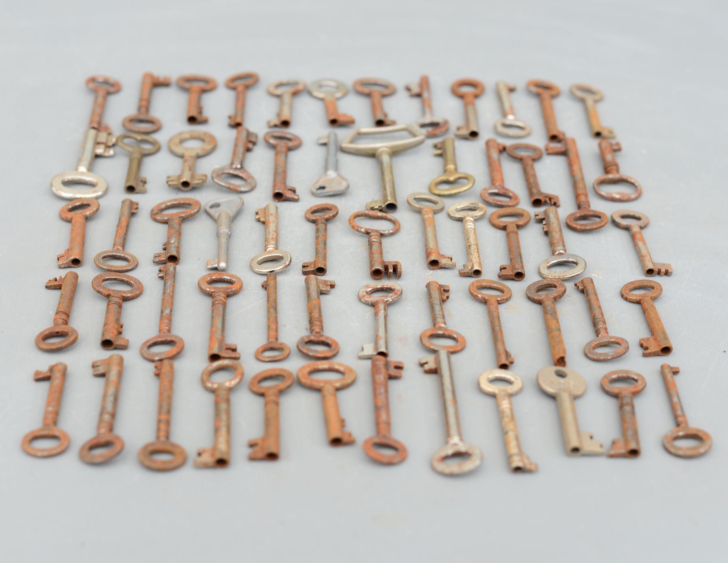 Vintage 60 Bundle Keys Door Cupboard Cabinet Draw Chest Salvage Key - Etsy