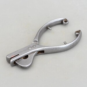 Vintage No 70E Punch Pliers Leatherworkers Triangular Cut - Etsy