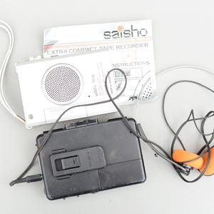 Vintage Sony Walkman WM-BF22 Radio Cassette Player and Saisho TR35 Tape ...