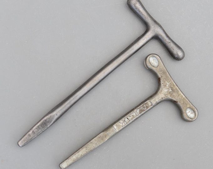 Set 2 Vintage Railway Carriage Keys - Etsy