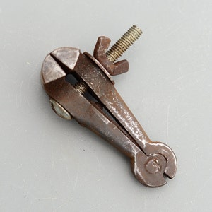 Vintage 1952 Newey England Small Old Hand Clamp Vise Vice Engineers ...