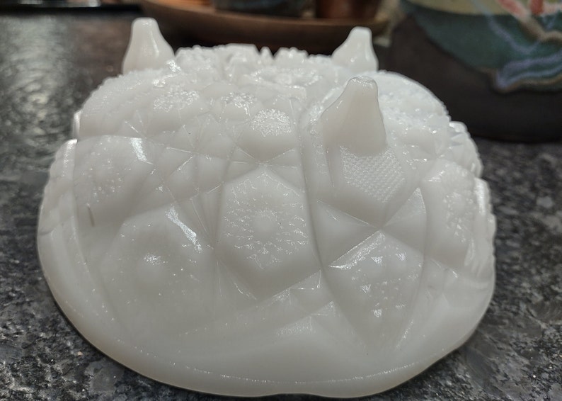 Vintage Milk Glass Bowl Mckee Glass Company Toltec Pattern - Etsy