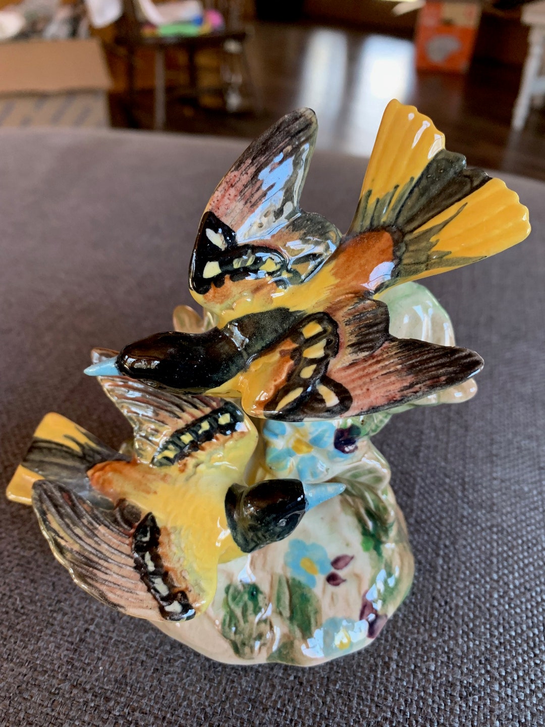 Beswick Bird Figurines: Pair of Baltimore Orioles (926). 1941-1965 ...