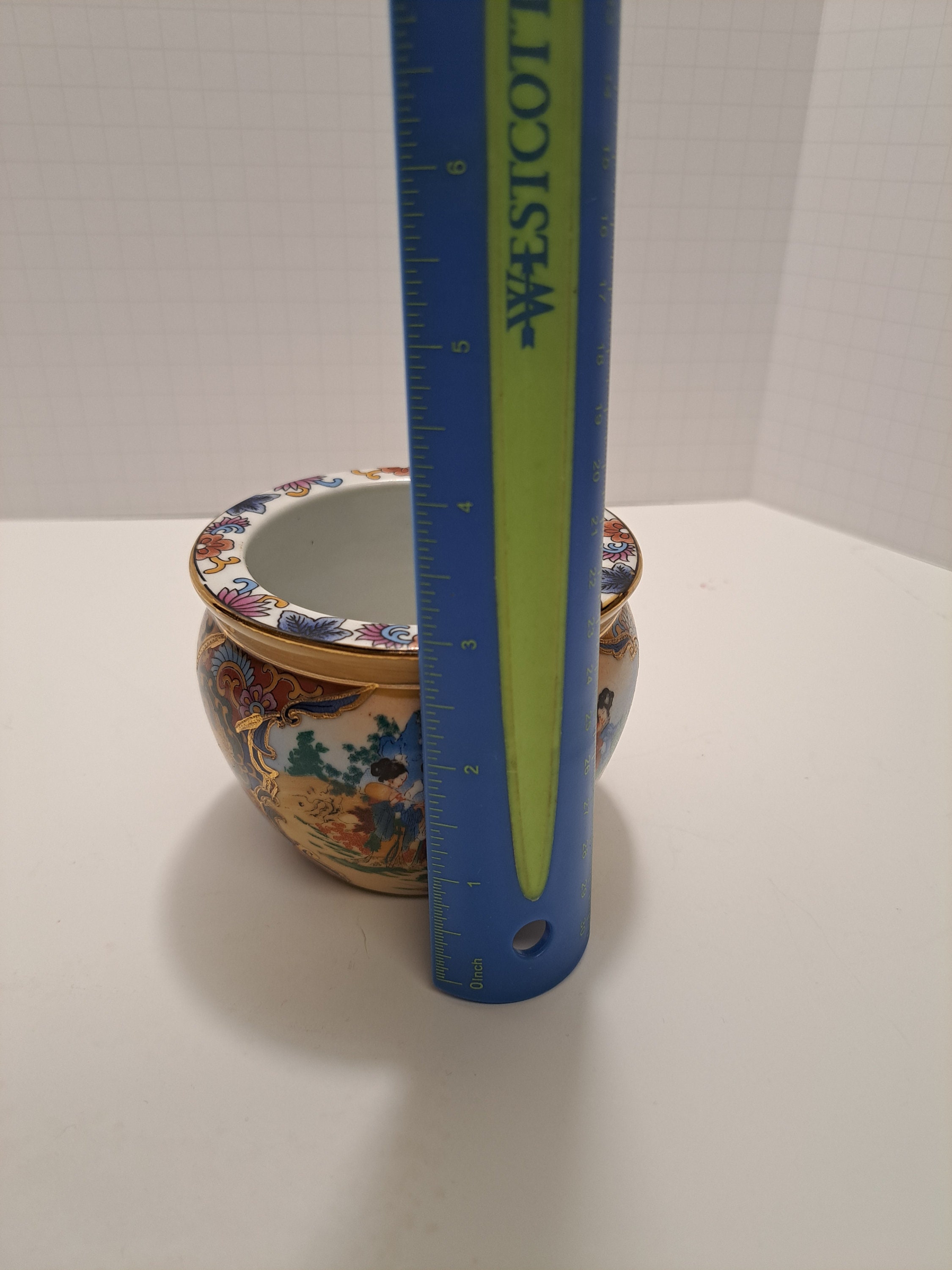 Chinese Fish Bowl Planter 3gold Trim Around Rim and Around 5 Women in ...