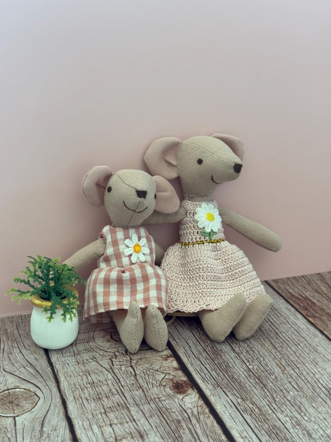 Mother and Daughter Mice for Dollhouse Play - Etsy