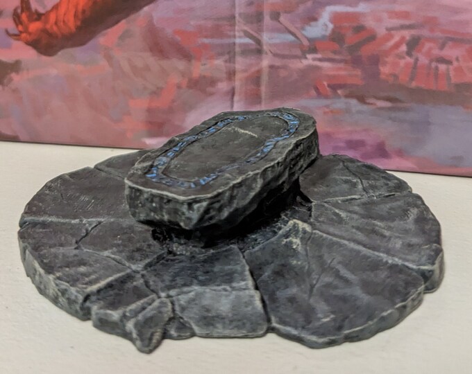 Magic Stone Altar Terrain Miniature Figure for Dungeons & Dragons Hand ...