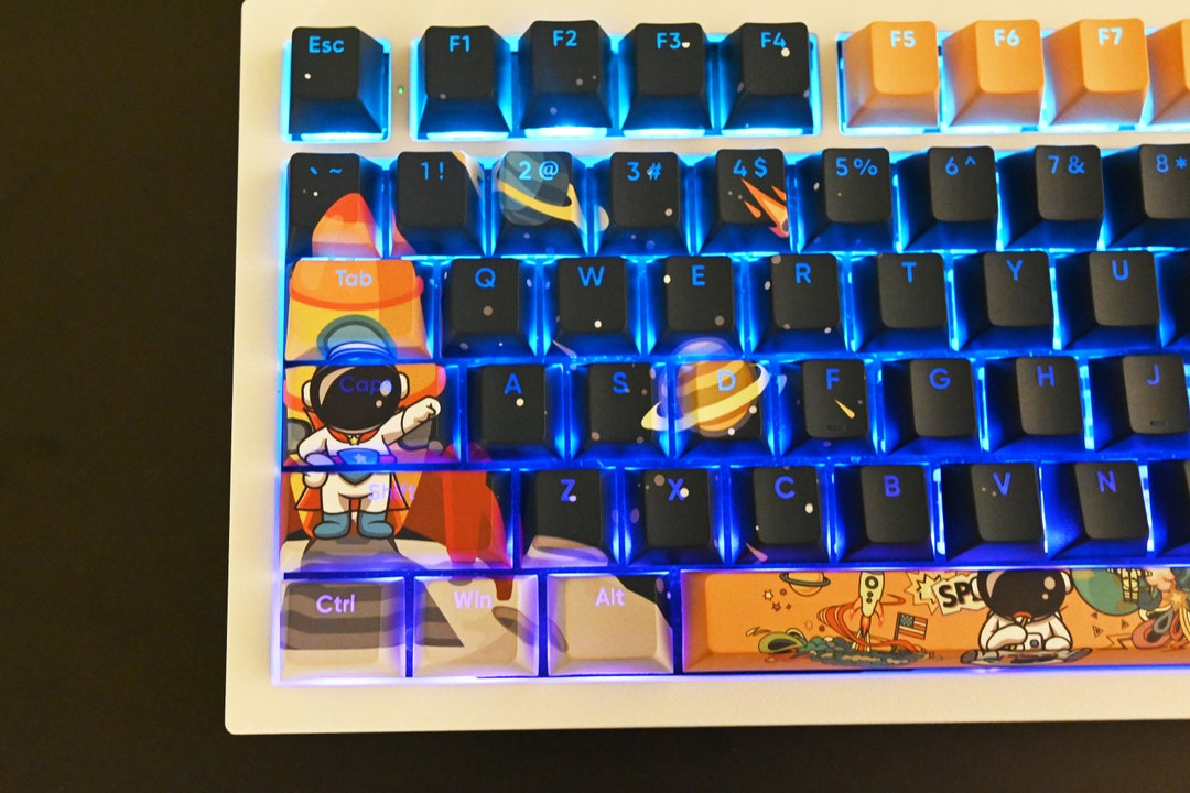 Backlit Comic Cartoon Astronaut Keycap Set for Mechanical Keyboard ...