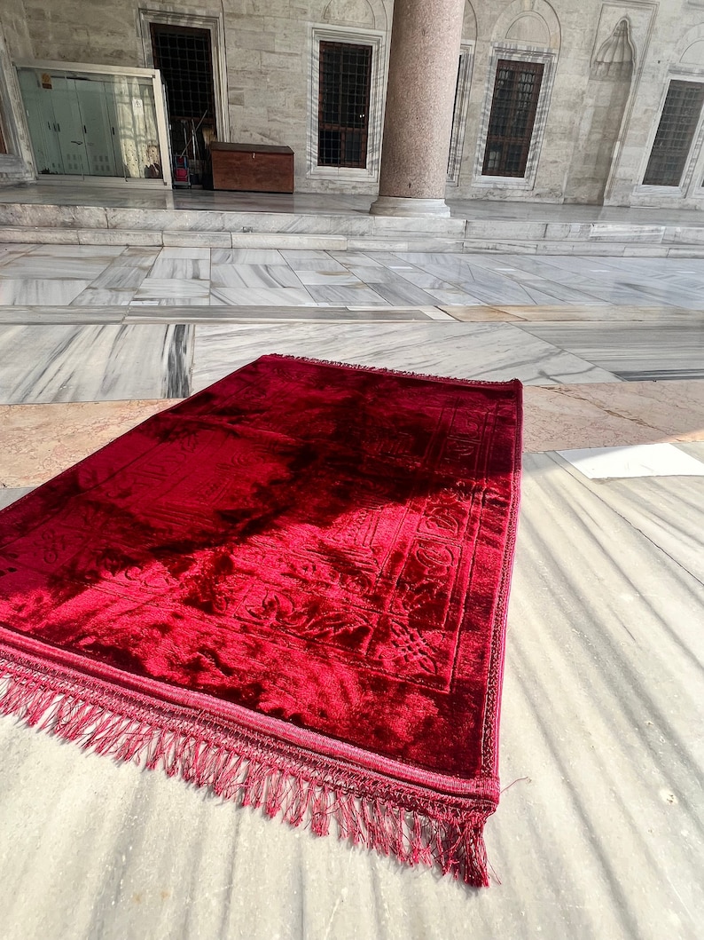 Red Prayer Matthick Plush Prayer Rug Quran Tasbeeh - Etsy