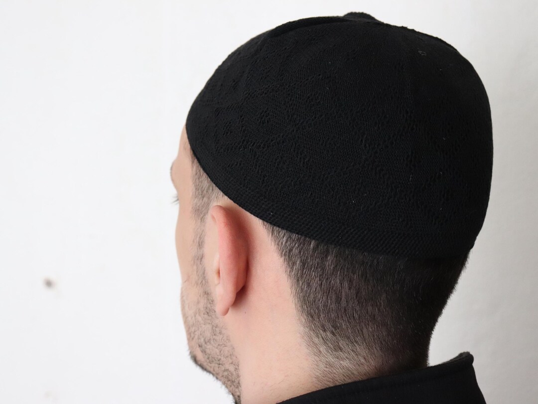 Knitted Islamic Kufi Prayer Cap: Muslim Men's Hat - Etsy