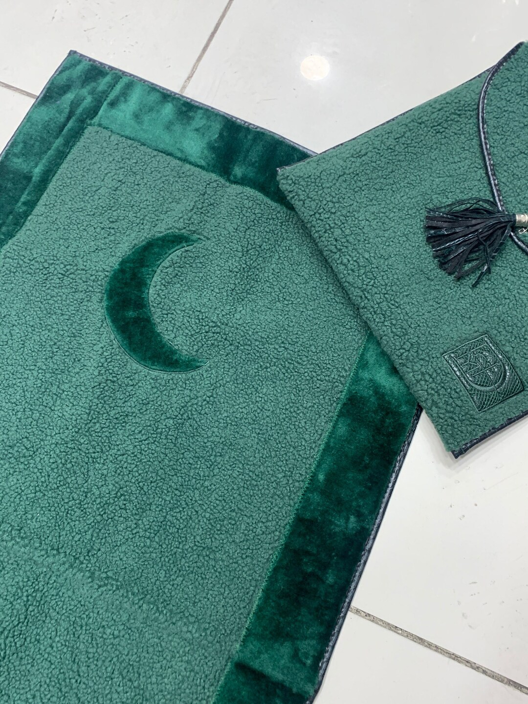 Plush Prayer Rug With Bag, Luxury Prayer Mat, Leather Prayer Mat ...