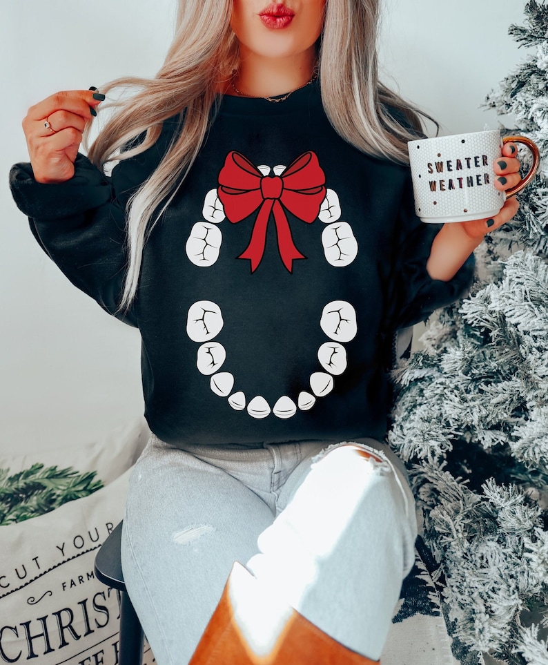 Tooth Sweatshirt Oral Surgeon Wreath Sweatshirt Prosthodontist Gift ...