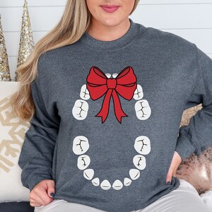 Tooth Sweatshirt Oral Surgeon Wreath Sweatshirt Prosthodontist Gift ...