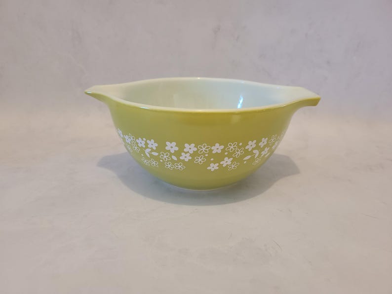 Vintage Pyrex Spring Blossom "crazy Daisy" Cinderella Mixing Nesting ...