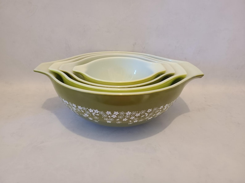 Vintage Pyrex Spring Blossom "crazy Daisy" Cinderella Mixing Nesting ...