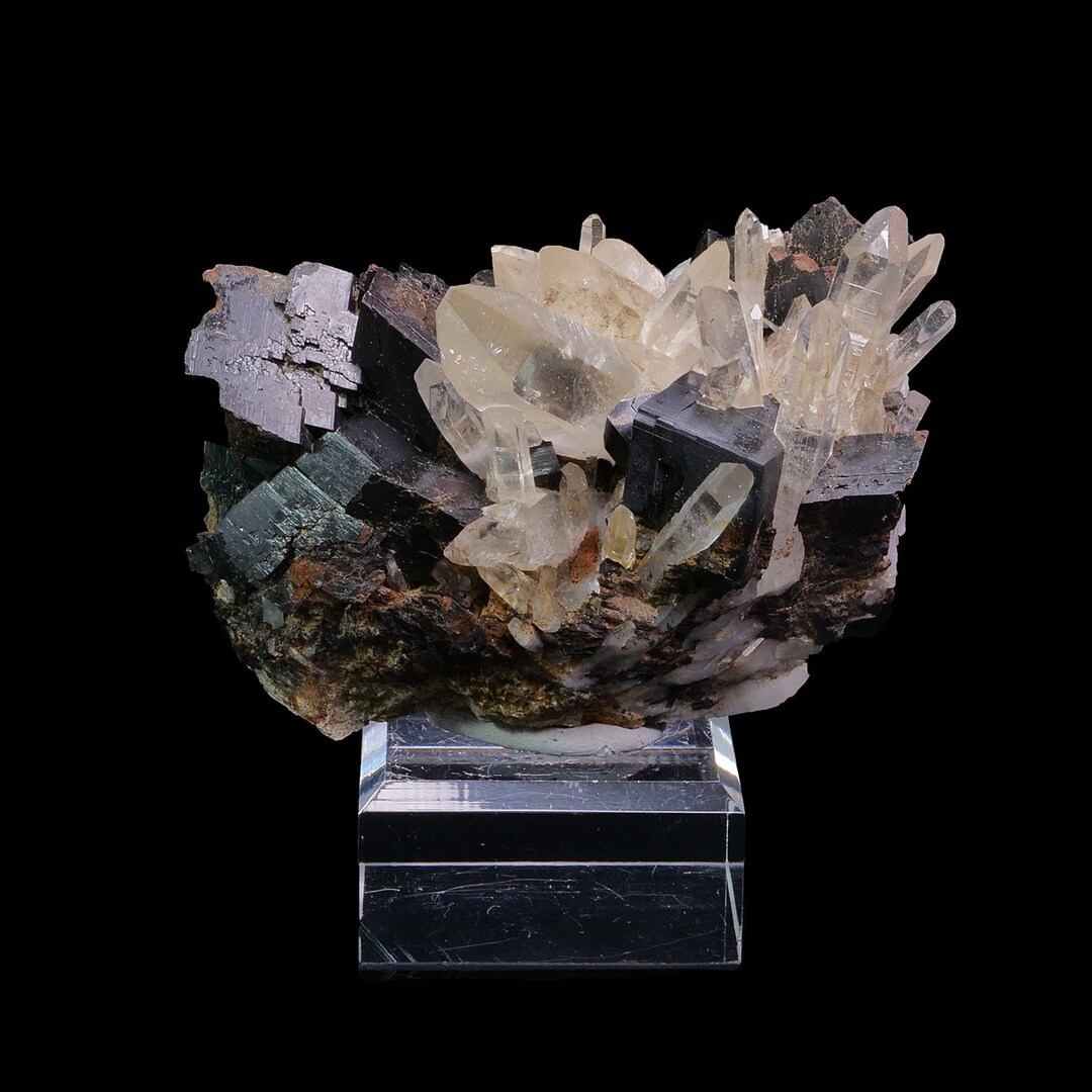 Quartz and Siderite From Vizille France 170 Grams Collectible Minerals ...
