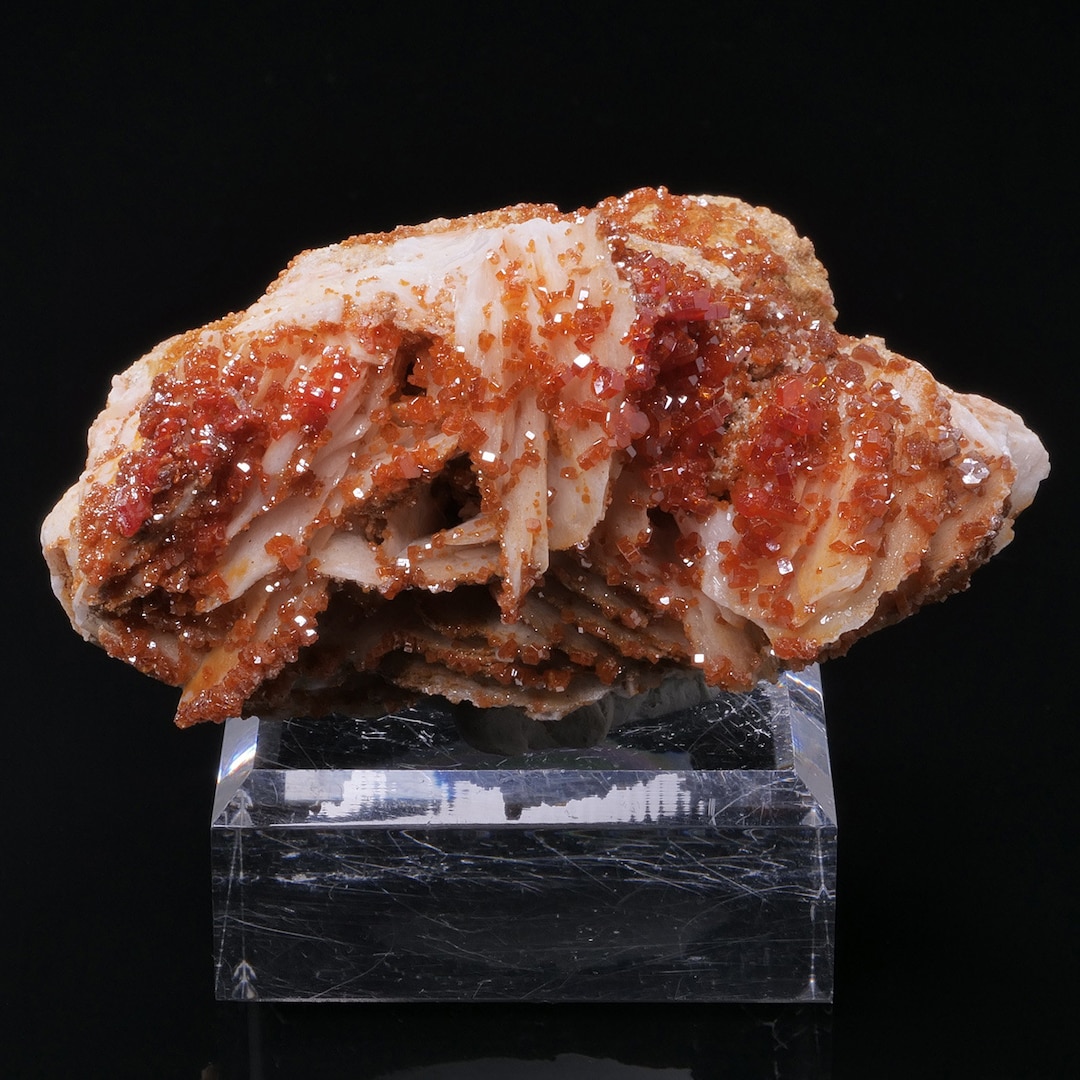 Vanadinite on Barite Morocco 270 Grams Collectible Minerals - Etsy UK