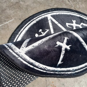 Mosaic Compass Rug, Compass Round Rug, Deep Sea Blue Compass Rug ...