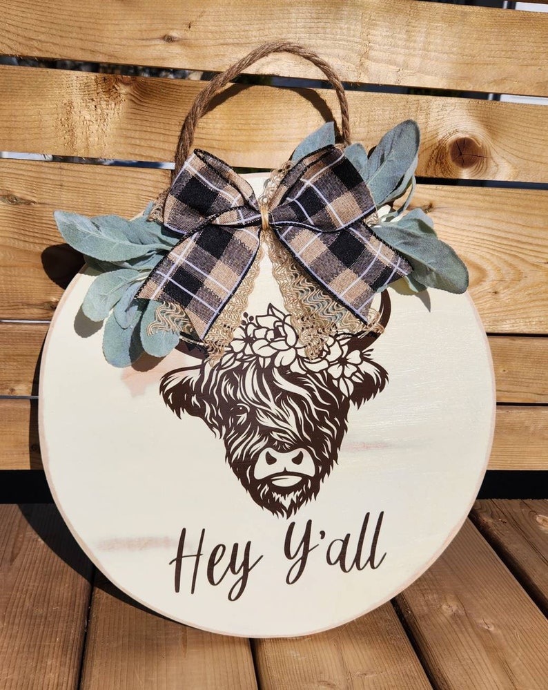 Wooden Highland Cow Hey Y'all Door Hanger - Etsy