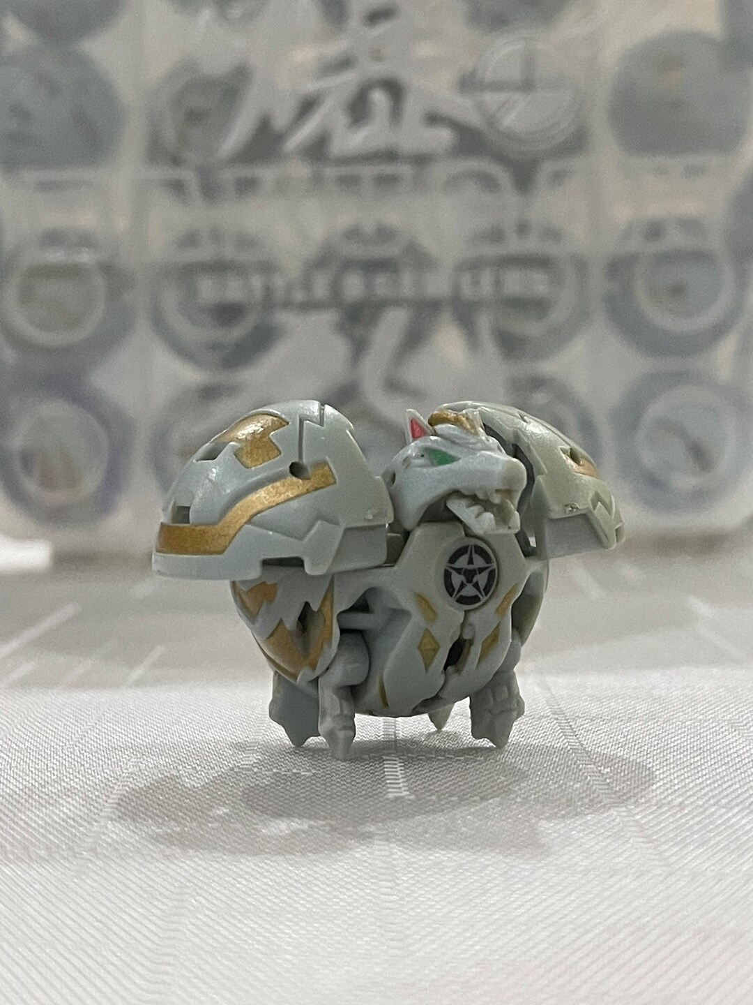 Bakugan Subterra Hynoid