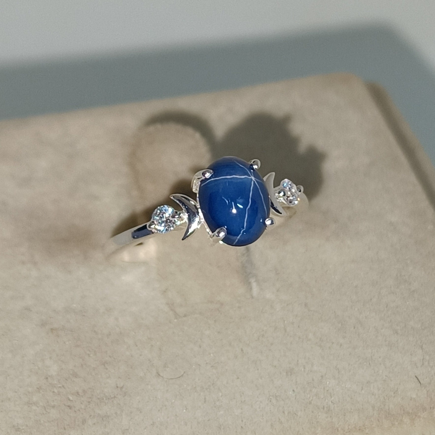 Moon Blue Star Sapphire Ring, Star Gemstone, Lindy Star Ring, 925 ...