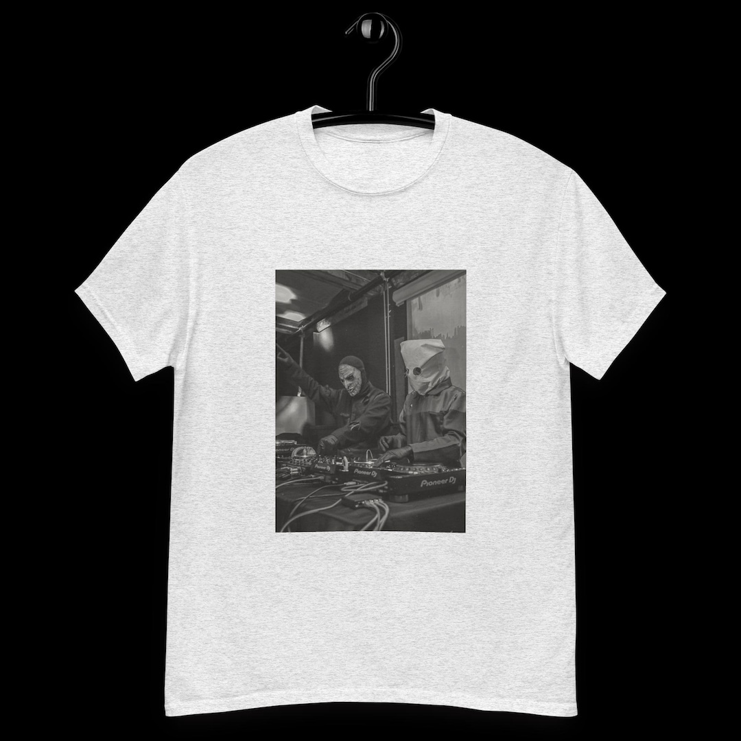 VULLLGUR Men's Vintage Tee - Etsy