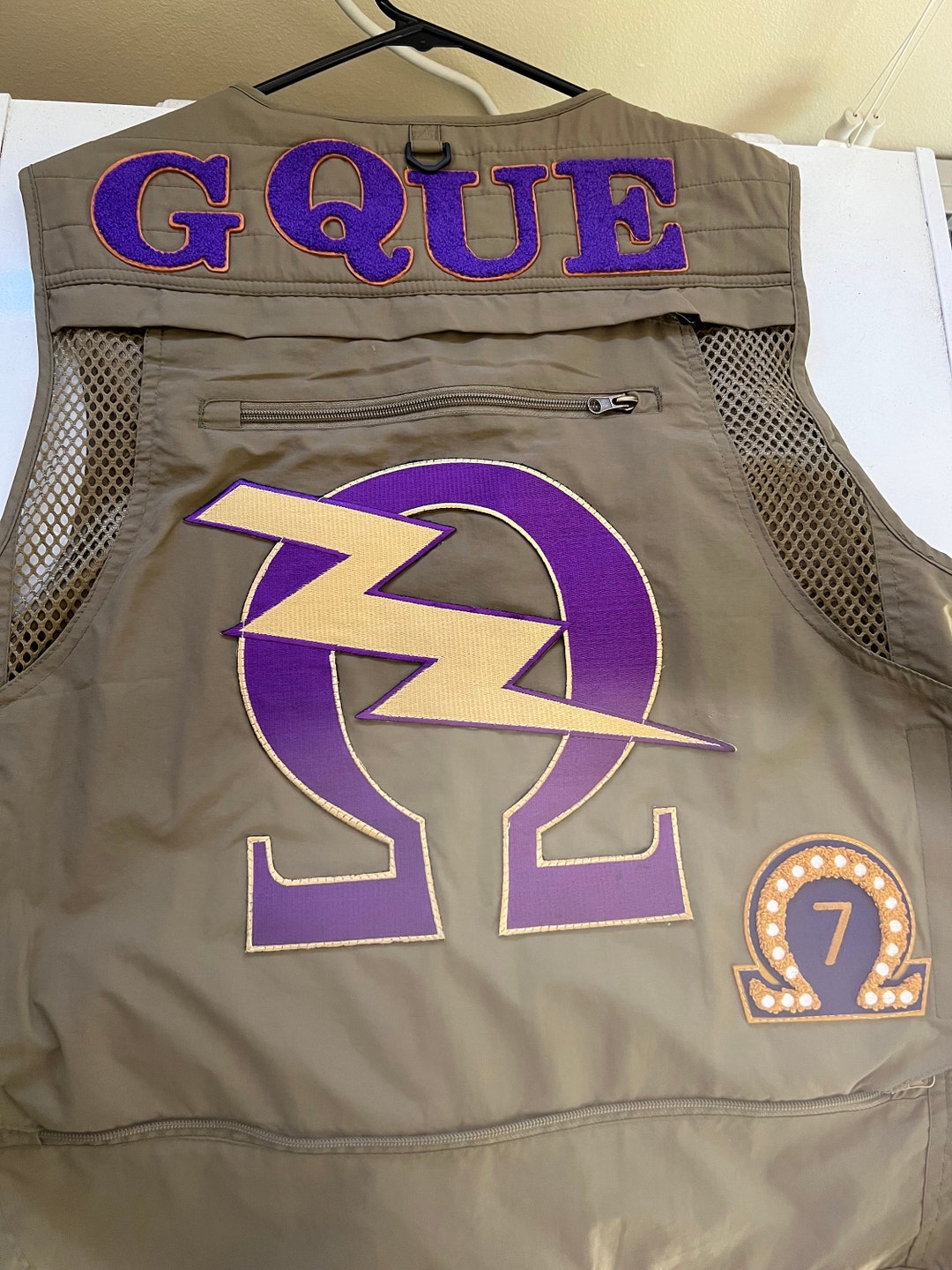 Que Vest - Etsy