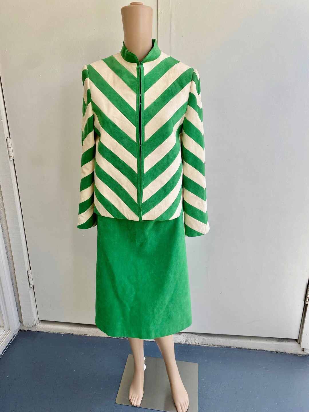 VTG Ultrasuede Chevron Green Suit-sz 6 - Etsy