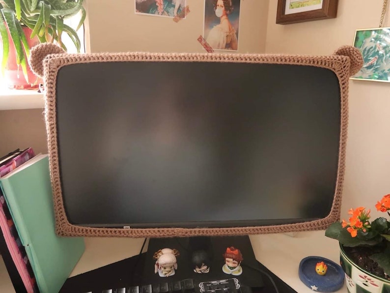 Cute Screen Monitor Hugger - Crochet Pattern Desk Accessories Cute ...