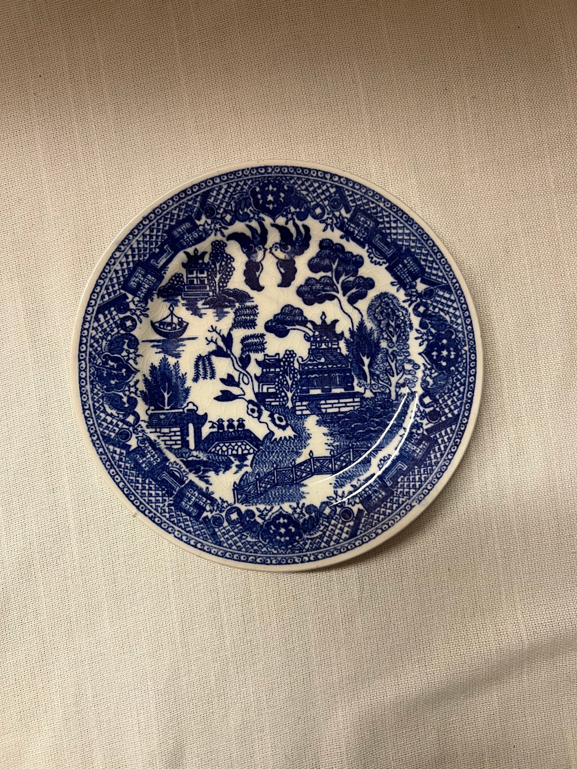 Vintage Blue Willow Pattern Plate - Classic Blue and White Ceramic - Etsy