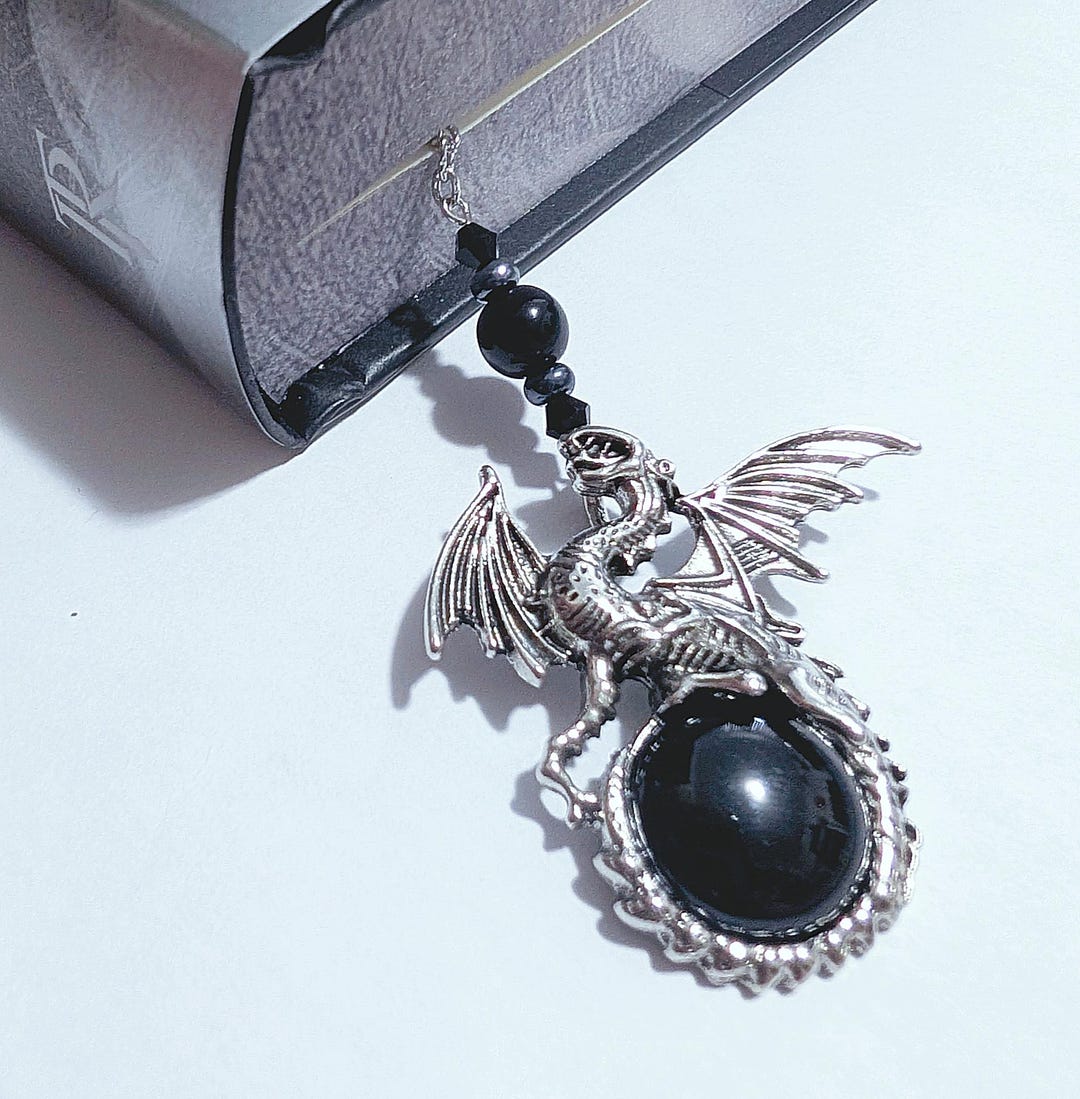 Fourth Wing Inspired Book Chains - Etsy