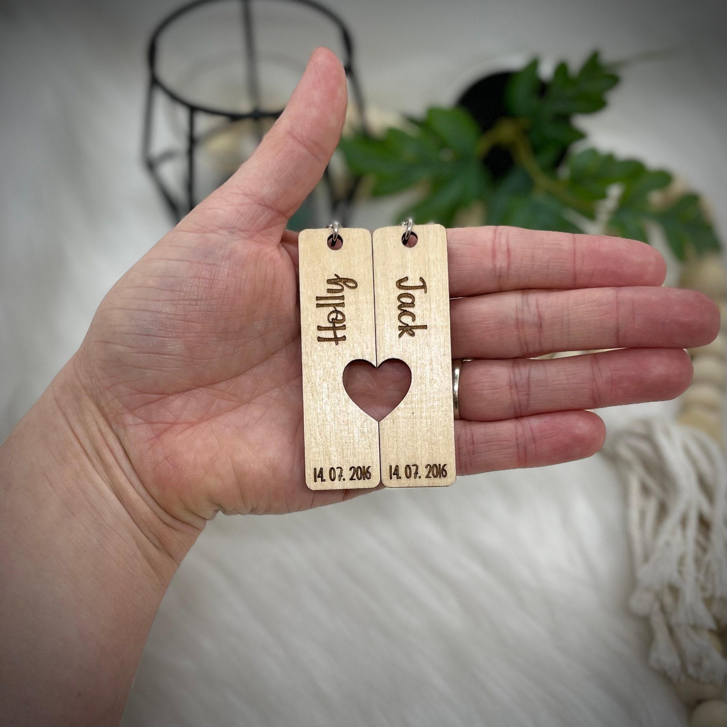 Pair of Personalised Wooden Anniversary Date Keyring Couples Gift Set ...