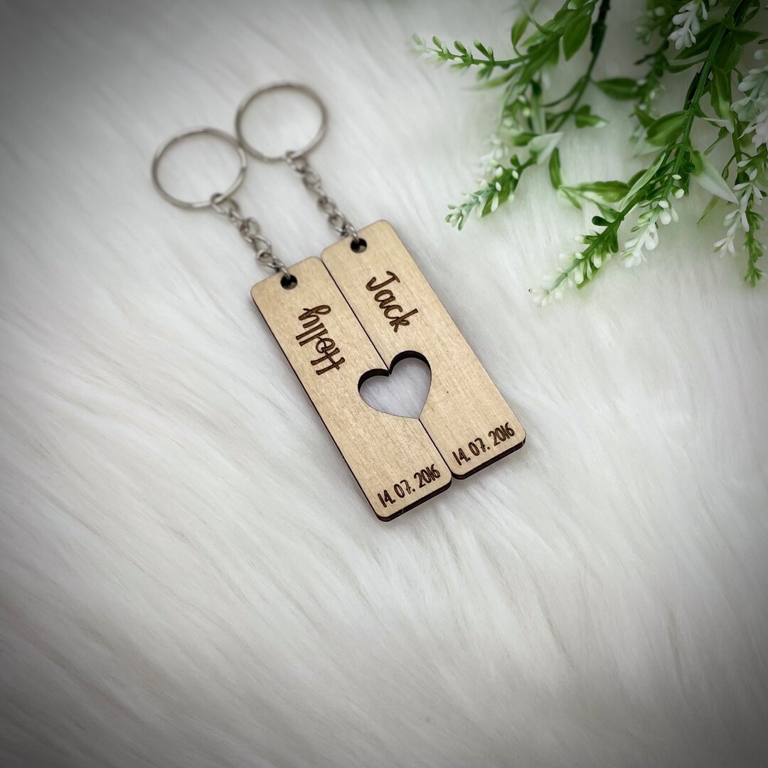 Pair of Personalised Wooden Anniversary Date Keyring Couples Gift Set ...