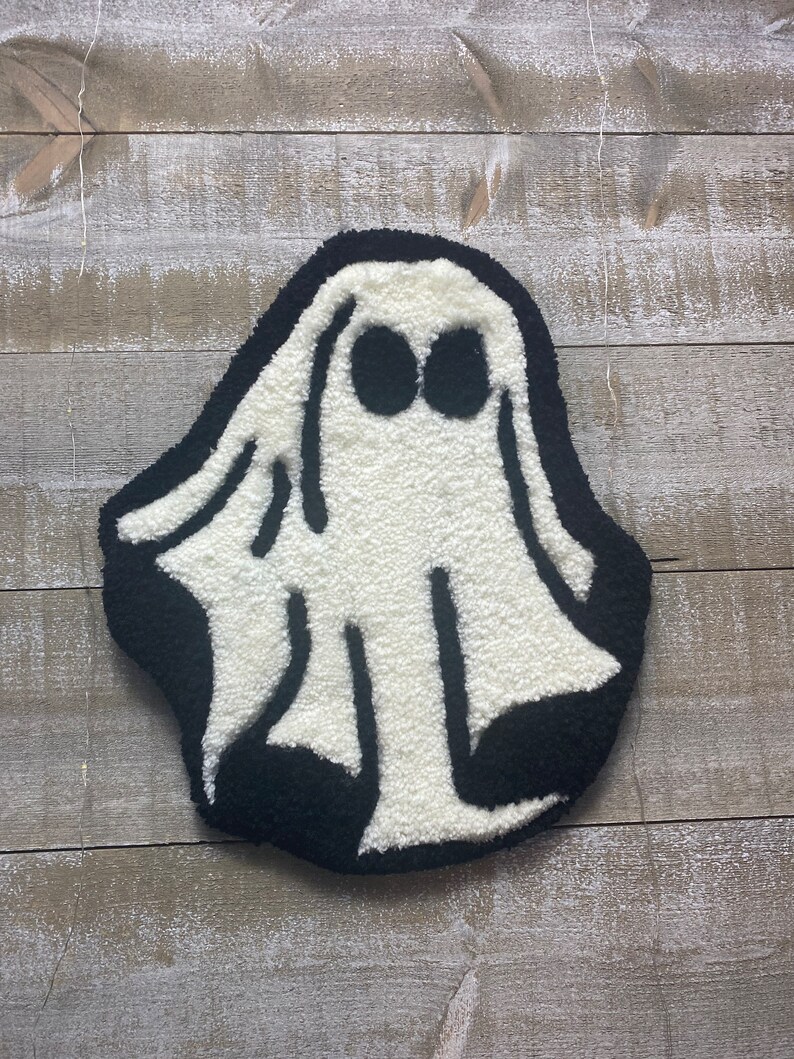 Cute Tufted Ghost Rug and Wall Hanging - Etsy
