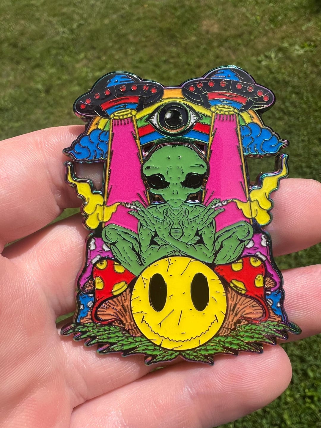Trippy Enamel Alien Pin – Glow in the Dark, Rainbow Metal - Etsy