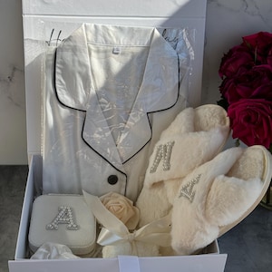 Custom Christmas Gift Box, Pajamas, Slippers, Jewelry Box - Etsy