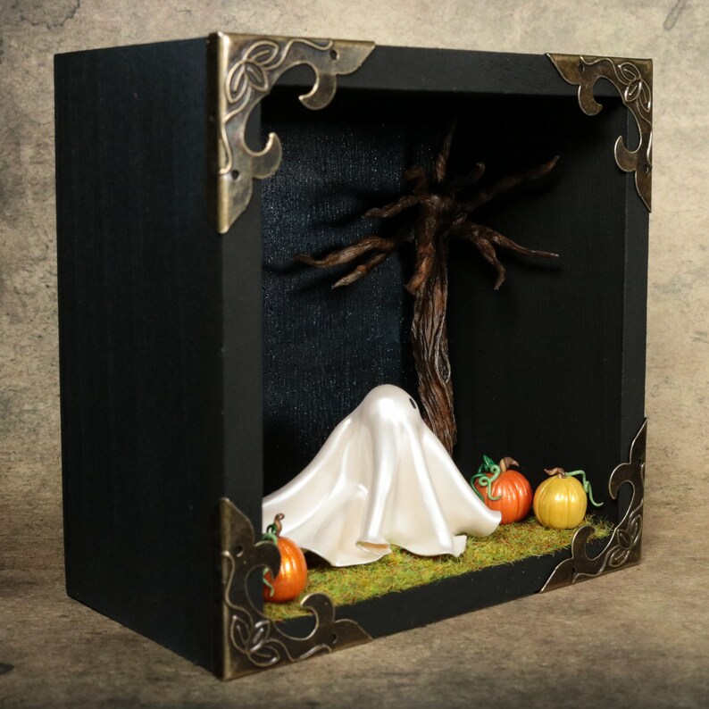 Ghost Story Box / Shadow Box Pumpkin Patch Diorama - Etsy