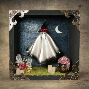 Floating Dark Witch Ghost Story Box / Shadow Box Diorama - Etsy