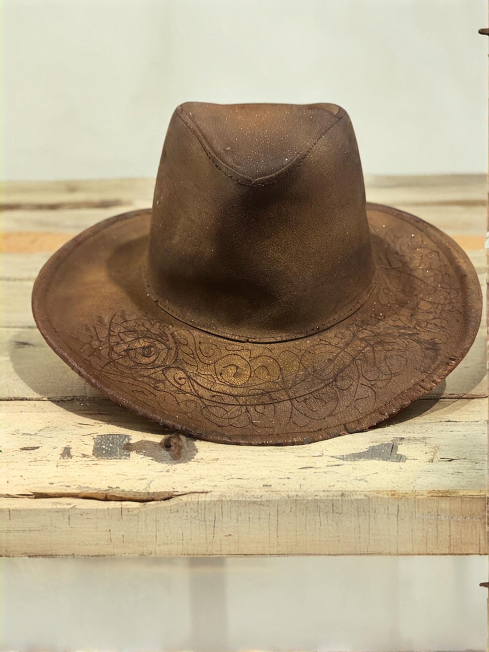 Genuine Leather Outback Hat With Feather and Bone Accent. 7 1/8 ...