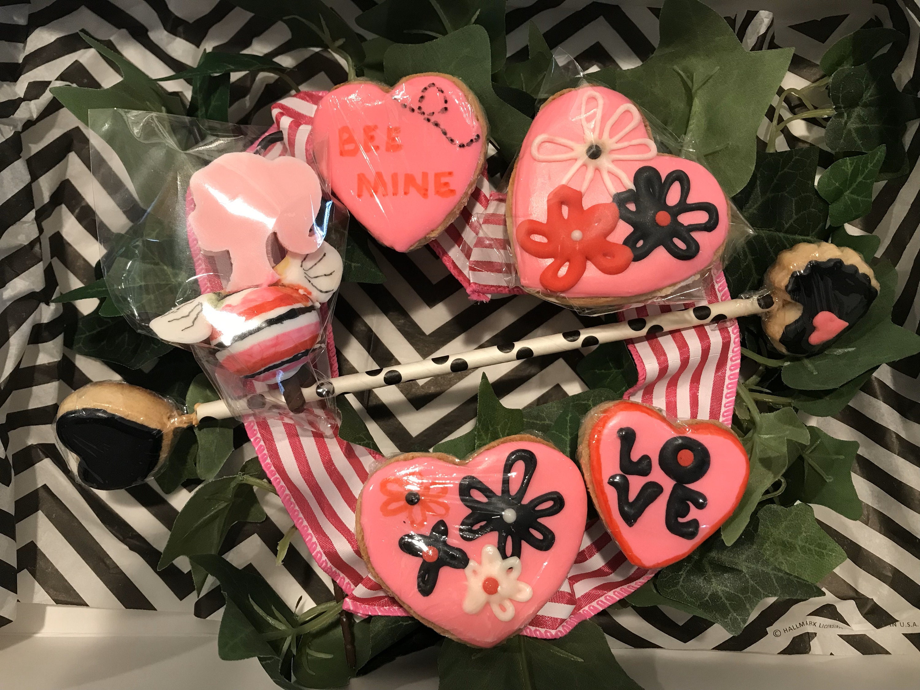 READY FOR DELIVERY Love Note Envelope Heart Rose Box Bar-bee Cookie ...