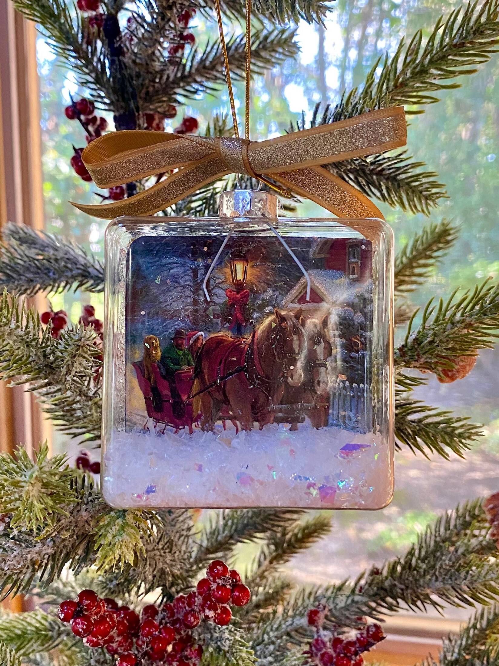 Christmas Horse & Buggy Ride Ornament - Etsy