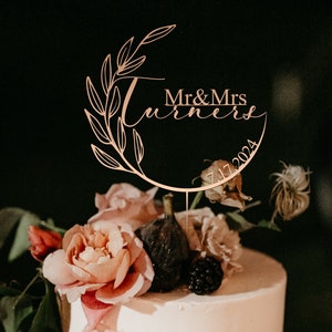 Gold Wedding Cake Topper, Personalized Wreath Wedding Cake Topper ...