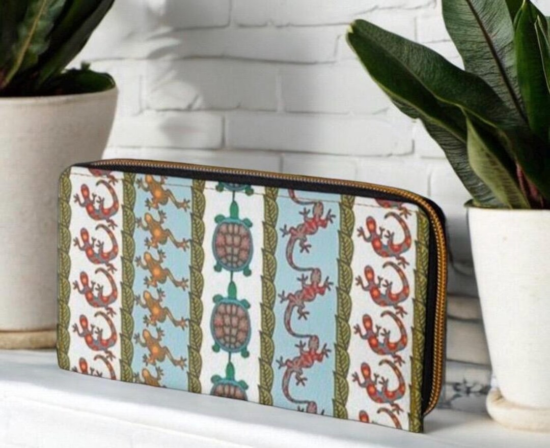 Reptile Lover, Snapping Turtle Artistic Design, Women's Cute Large ...